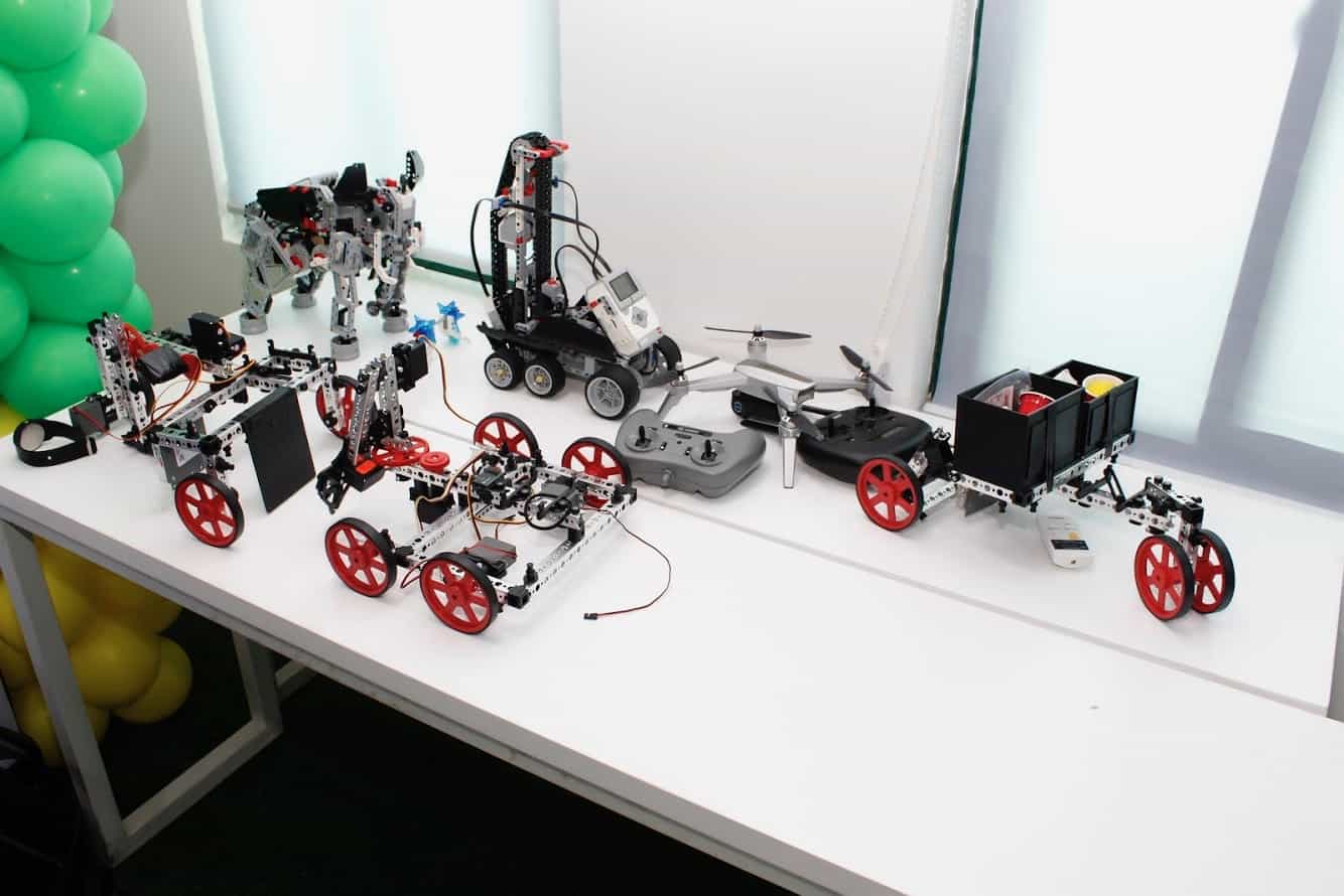 Vatebra Tech-Hub: Learning 'STEM' Using Robotics - LagosMums